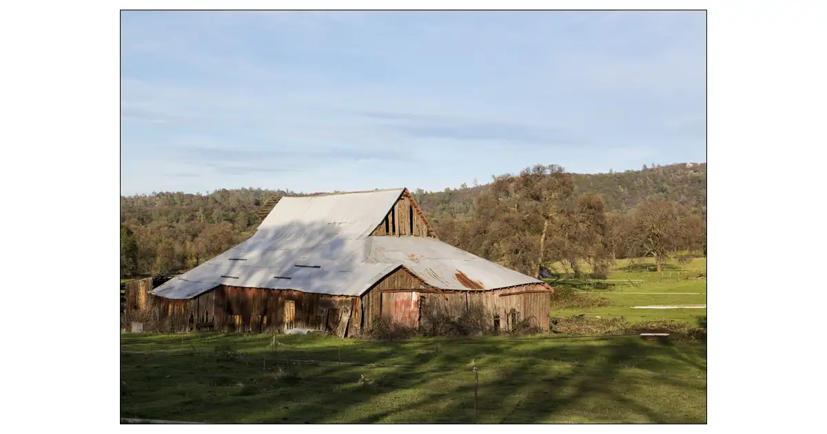 A sizable barn near the settlement of Bangor, south of Oroville in ...